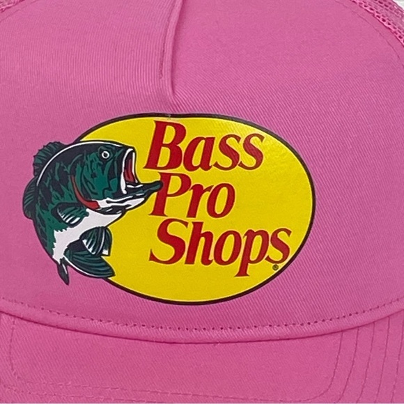 Bass Pro Shops | Accessories | Bass Pro Shops Ladies Pink Printed Logo ...